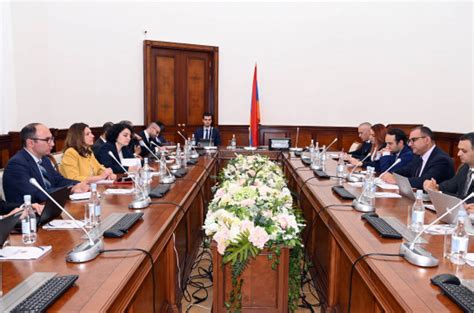 Ֆինանսների նախարարն ու Արժույթի միջազգային հիմնադրամի հայաստանյան