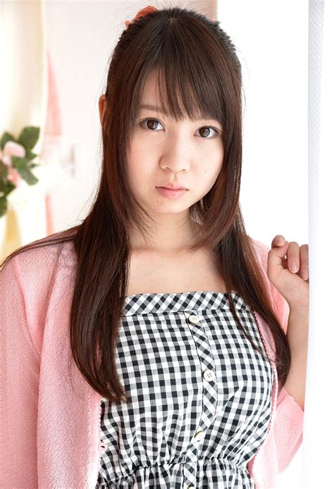 Asian Babes Aika Yumeno Hand Bra And Banana In Cleavage Pics