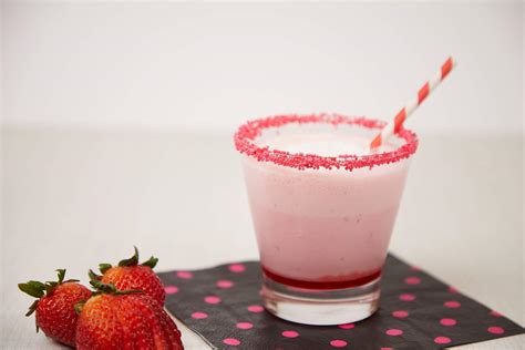 Yakult Strawberry Soda Float Online Recipe The Maya Kitchen