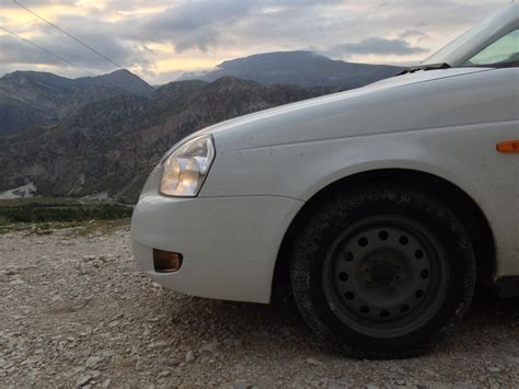 Лучше гор только горы — Lada Приора хэтчбек, 2011 года | фотография ...