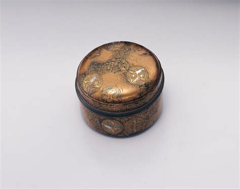 双鶴丸文蒔絵香合薫物箱 MIHO MUSEUM