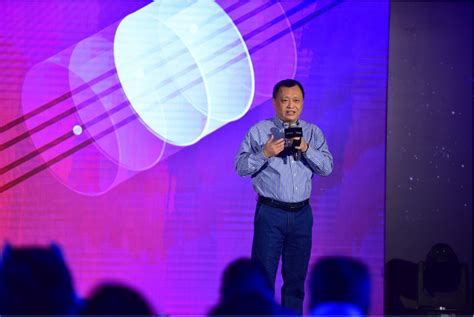 微服务、机器学习、边缘计算…… Aws的这些最新发力点，你猜到了吗？ 天极大咖秀