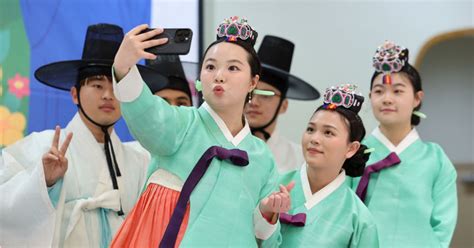 한국에서 성인식 했어요