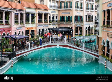 Taguig Venice Mall Venice Grand Canal Mall Taguig City