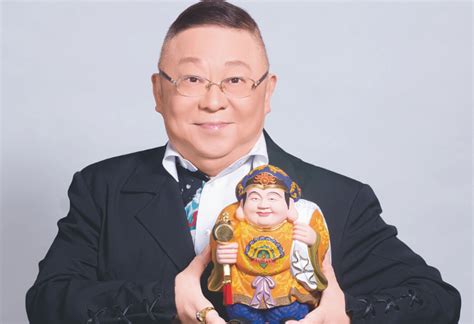 李居明大師會客室八九月香港谷底大反彈 瘟疫有解藥民生轉好景 頭條日報