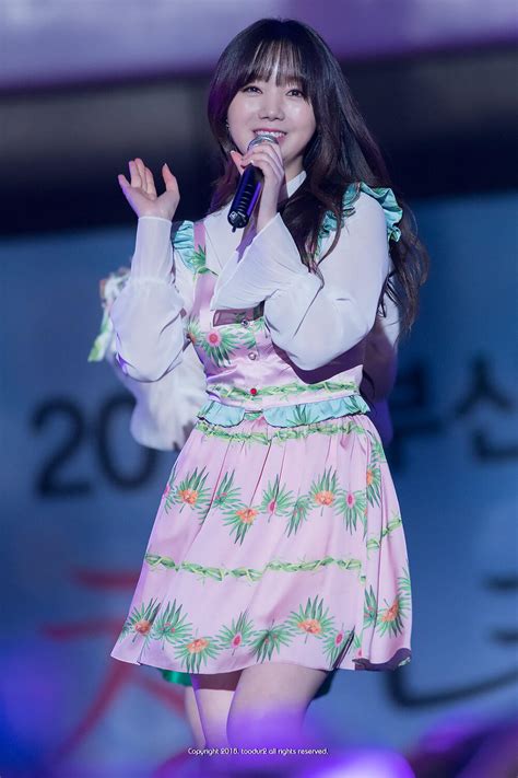 韩国女团lovelyz金智妍的一些图片 哔哩哔哩