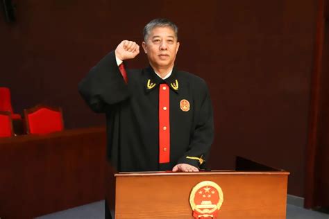 宪法宣传周 听！誓言铮铮澎湃号·政务澎湃新闻 The Paper