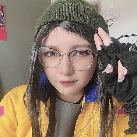 Catnip Girl Instagram Facebook Linktree