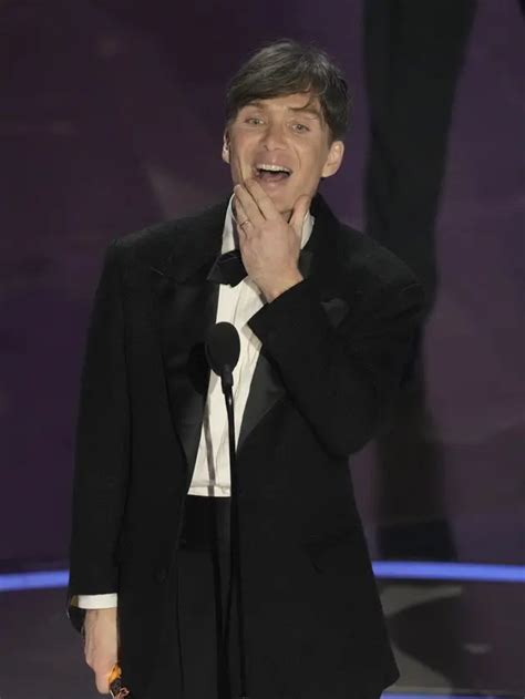 Jadi Aktor Terbaik Cillian Murphy Dedikasikan Piala Oscar 2024 Untuk