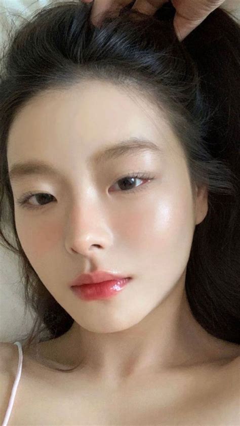 Latest Must Know Korean Makeup Trends In 2024 4 Is Hot Natural