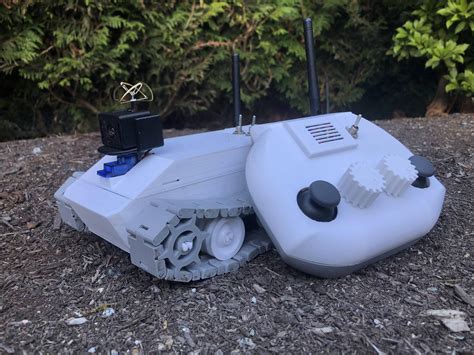 arduino fpv 遥控履带车 make 趣无尽