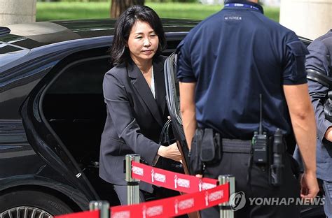 공판 출석하는 김혜경 씨 연합뉴스