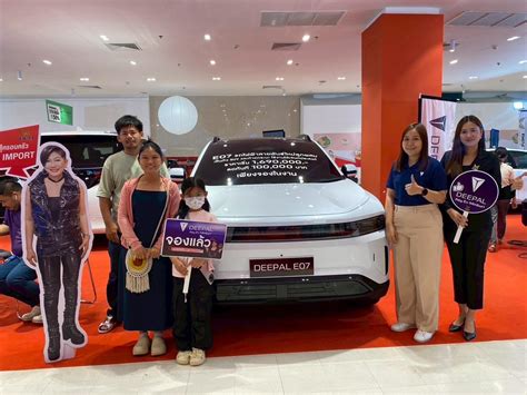 คุณเอ๋ รถนำเข้าหรู คุณเอ๋ รถนำเข้าหรู Aey Auto Import
