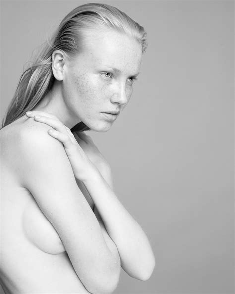 Naked Viivi Kapanen Added 07 19 2016 By Gwen Ariano