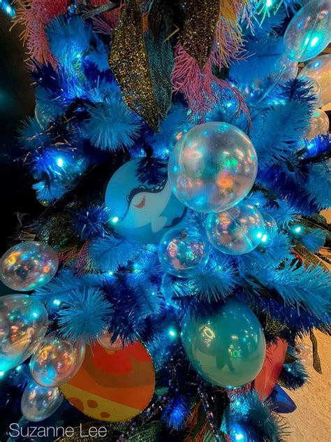 Pixar Place Holiday Nemo Tree Micechat