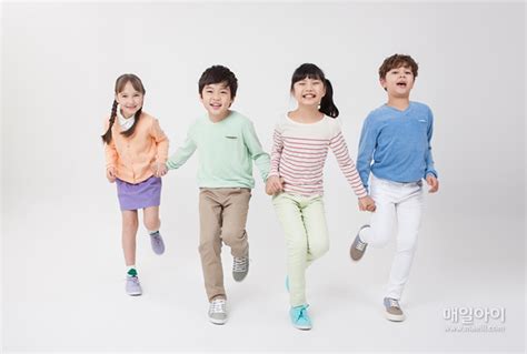 매일아이 친구와 함께 놀기