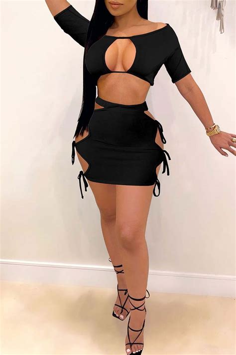 Wholesale Black Fashion Sexy Solid Hollowed Out Strap Design O Neck