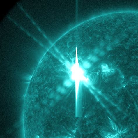 X Class Solar Flare Sends Shockwaves On The Sun NASA Ima Flickr