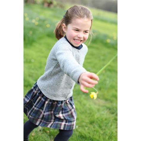 La Princesa Charlotte Celebra Sus 4 Años Con Nuevas Fotos Revista Caras