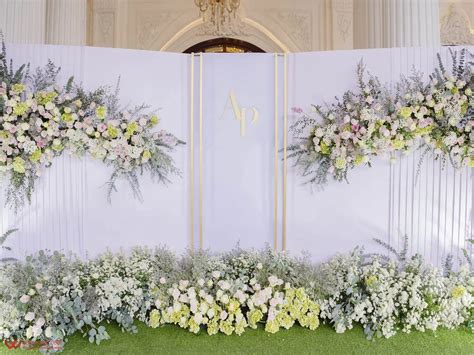 Trang Trí Lối đi Sân Khấu Nhà Hàng Tại Vĩnh Long