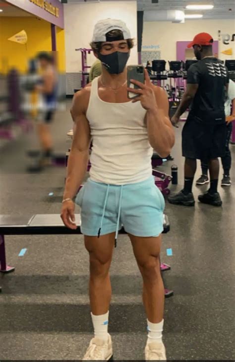 Male Gym Outfit Roupas Masculinas Na Moda Moda Masculina Casual