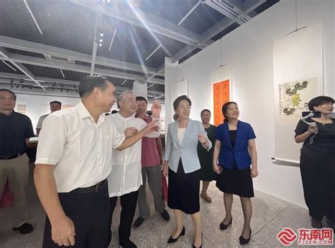 “感恩有您·携手助春蕾”书画作品展暨助学金发放活动在榕举办 妇联要闻 福建妇联新闻网
