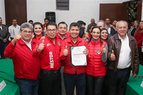 Eduardo Rivera se registró como precandidato del PRI a la gubernatura