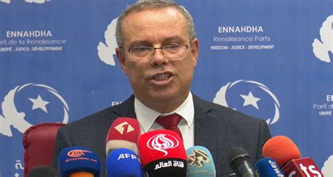 عماد الخميري الانتخابات التشريعية مهزلة والشارع التونسي غير مهتم بها