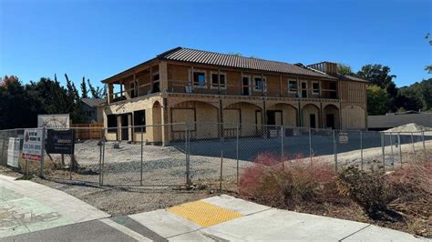 Restaurant And Liquor Store Under Construction In Atascadero San Luis