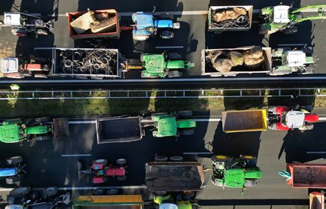In Pictures French Farmers Protest Edges Closer To Paris January 25