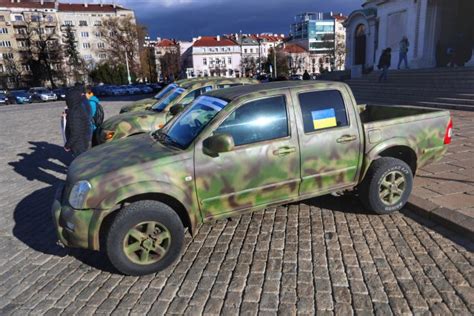 Руски граждани у нас предоставят на Украйна бойни машини Bgonair