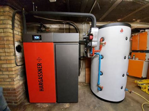 Installation d une chaudière à granulés de bois pellets HARGASSNER SMART PK entreprise