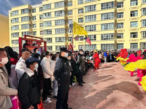 都兰县公安局香加派出所圆满完成辖区元宵节社火表演活动安保工作澎湃号·政务澎湃新闻 The Paper