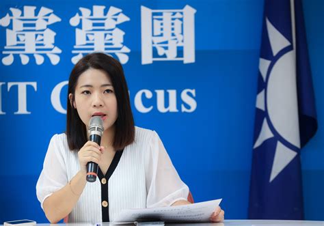 新聞 會和侯友宜掛看板？ 徐巧芯：未來會、還在找位置 Gossiping板 Disp Bbs
