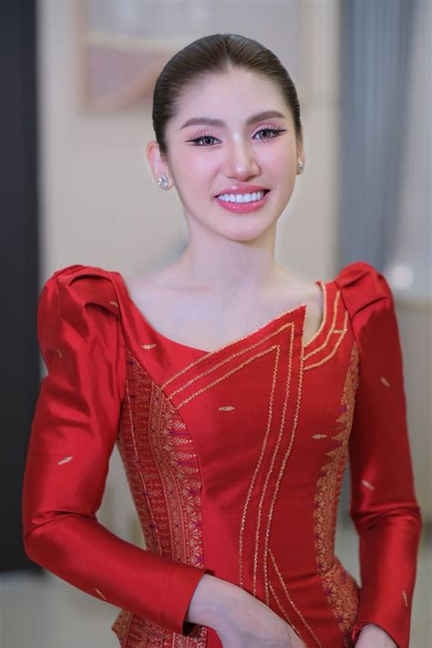 រូបភាពថ្មី គង់ ចាន់ស្រីមុំ បង្ហាញភាពស្រស់ស្អាត ក្នុងឈុតមួយនេះ Khmerload Cambodia Latest News