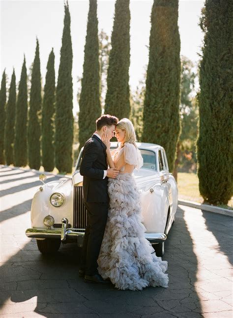 Butterfly Wedding Inspiration With A Ruffled Periwinkle Wedding Dress ⋆