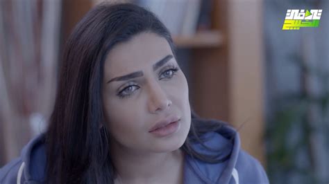 مو قادر يكون ويا غيرها و يبيها لو عمرها ١٥٠ سنه بعد ماطلق زوجته رد حق