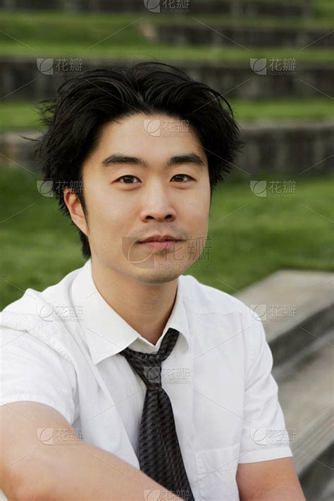 年轻人