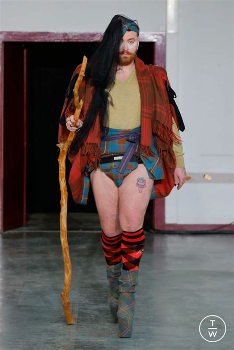 silhouettes masculines marquantes repérées à la Fashion Week de Paris automne hiver Grazia