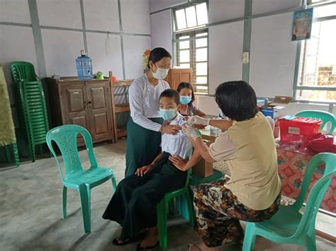 ရွှေတောင်မြို့နယ်တွင် အခြေခံပညာကျောင်းသား၊ ကျောင်းသူများအား ကိုဗစ် ၁၉ ရောဂါကာကွယ်ဆေး ပထမအကြိမ