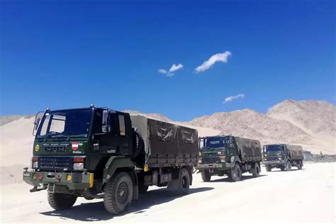 Ladakh Army Accidentलद्दाख में हादसे का शिकार हुई भारतीय सेना की गाड़ी