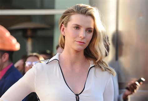 Uproxx 20 Interview Betty Gilpin Of Glow