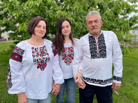 Парні схеми вишиванок Схема вишиванки жіночої 10v Традиційна