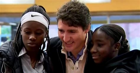 Justin Trudeau Wins Second Term In Canada Loses Majority In Parliament