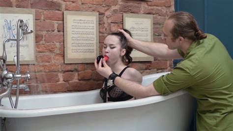 Teaching My Stepdaughter The Right Blow Job Technique Fhd Bondagio