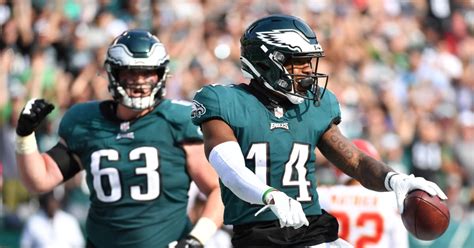 Philadelphia Eagles Error Jack Driscoll Left Hanging Sports