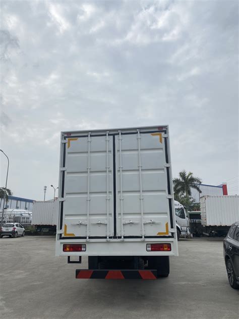 Giá Bán XE TẢI THÙNG CHENGLONG H5 6X2 DÀI 260HP THÙNG KÍN CONTAINER