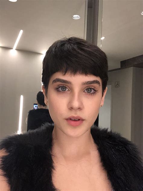 Tomboy Hairstyles Celebrity Hairstyles Short Hair Cuts For Women