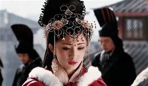 王昭君死后，匈奴人对她做了什么？看完令人后怕单于汉王朝汉元帝