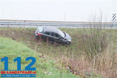 Bestuurder Vliegt Met Auto Uit De Bocht Bij Waalwijk Oost 112 De